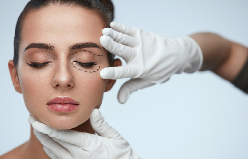 How to perform eyelid treatments and massages? | Totalhealthblogs.com